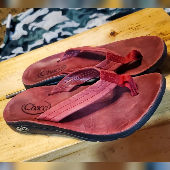 Chaco | Shoes | Chaco Flip Flops Red Leather With Vibram Soles ...